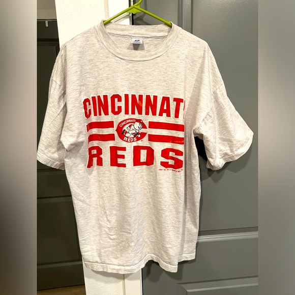 LOGO 7 | Shirts | Cincinnati Reds Vintage Logo Tshirt Xl | Poshmark